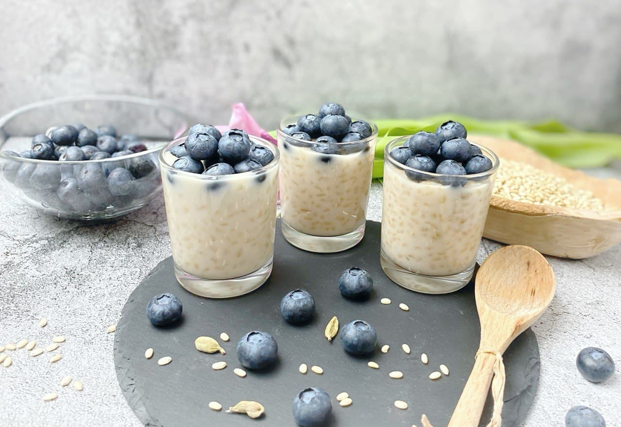 Healthy Recipes: Sweet Rice Cream with Blueberries